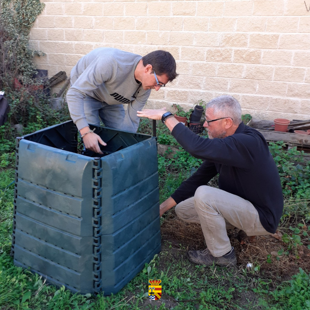 Nuevas composteras comunitarias en el CEIP Nuestra Señora del Remolino ...